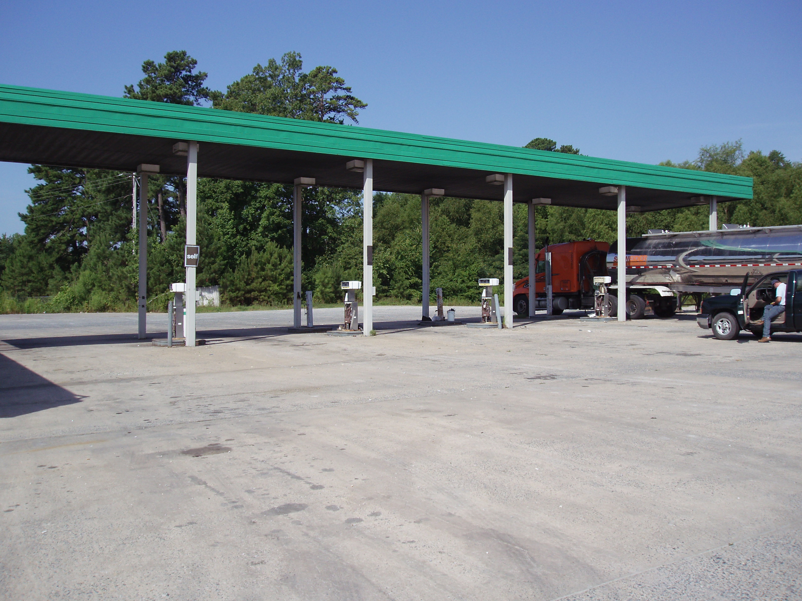 Facility Photos | Regulated Storage Tanks | DEQ